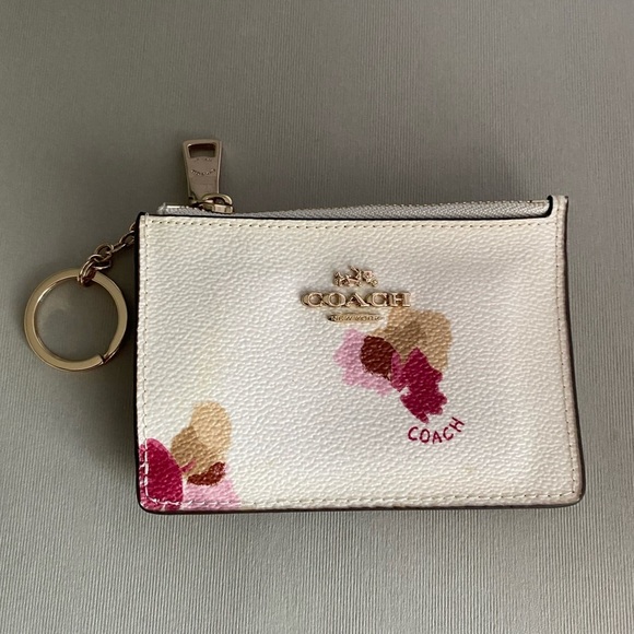 Coach | Bags | Coach Cardholder With Key Ring Like New | Poshmark